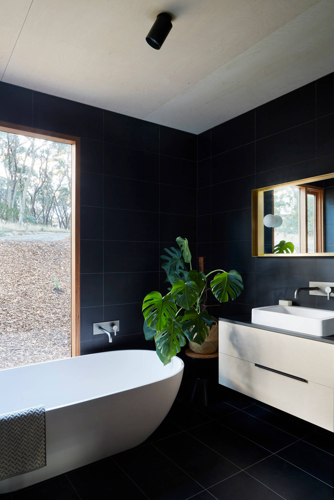 101 Simply Beautiful Spaces From Around the World | Houzz NZ