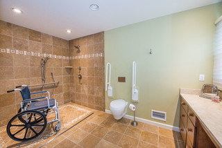 Universal Design Master Suite & Bathroom Remodel - Traditional ...