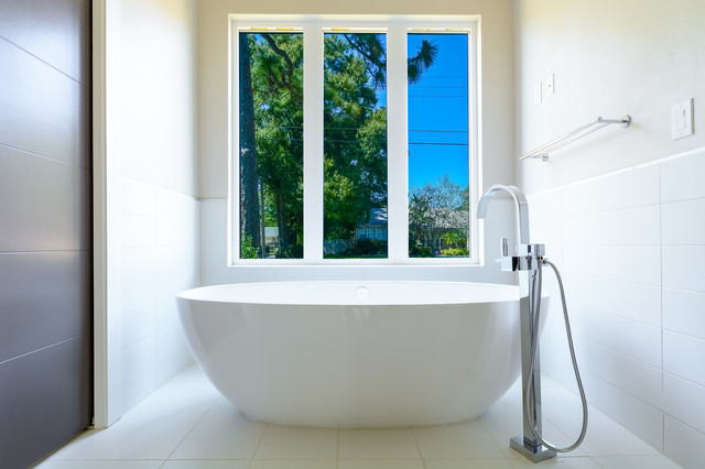 Vessel tub - Modern - Bathroom - Tampa - by State Street Homes | Houzz