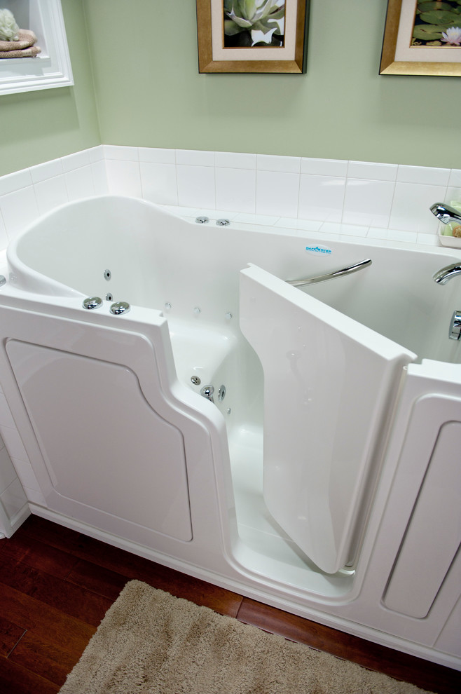 Walk in tubs - Contemporary - Bathroom - New Orleans - by MaxHome | Houzz