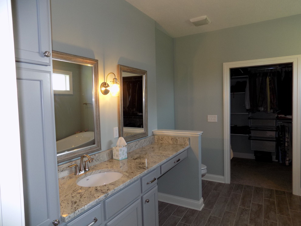 Walker Woods - Craftsman - Bathroom - Columbus - by User | Houzz