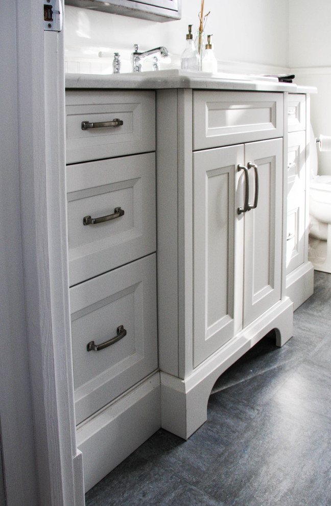 White Painted Bathroom - Transitional - Bathroom - Toronto - by ...