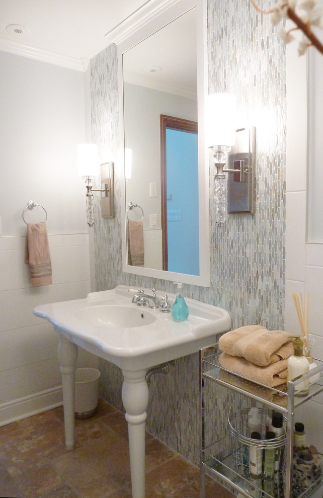 Woods St Powder room - Traditional - Bathroom - Ottawa - by Studio 853 ...