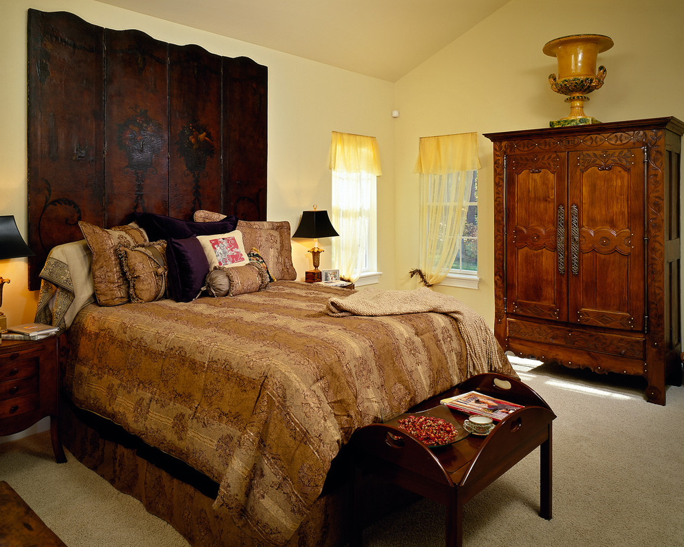 2000 Showcase - Traditional - Bedroom - New York - by Witt Construction ...