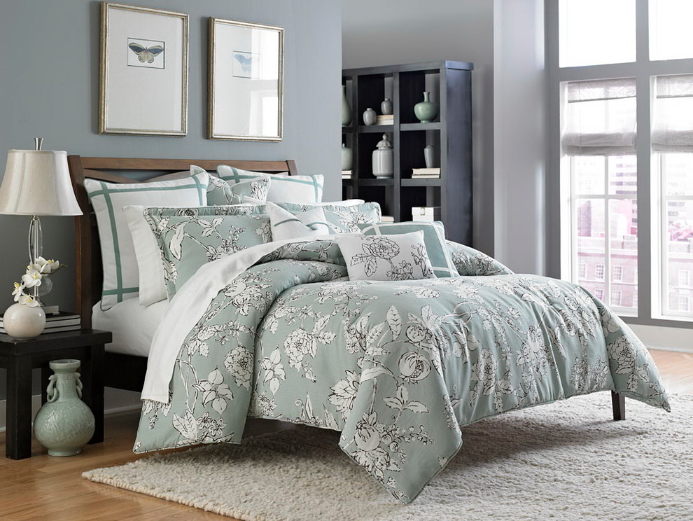 Abigail Bedding Set | King by Michael Amini (10 PC) - Traditional ...