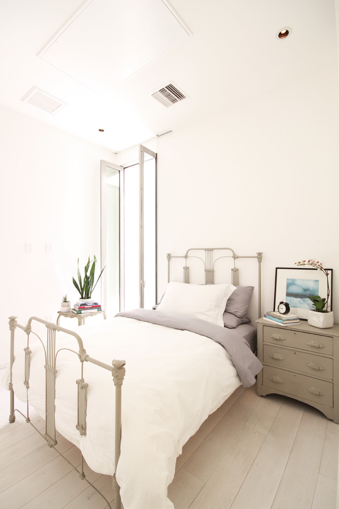 Artist Studio at ESMoA - Scandinavian - Bedroom - Los Angeles - by John ...