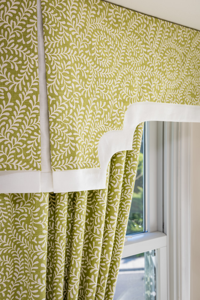 Bay Window Valance Details - Traditional - Bedroom - San Diego - by 7 ...