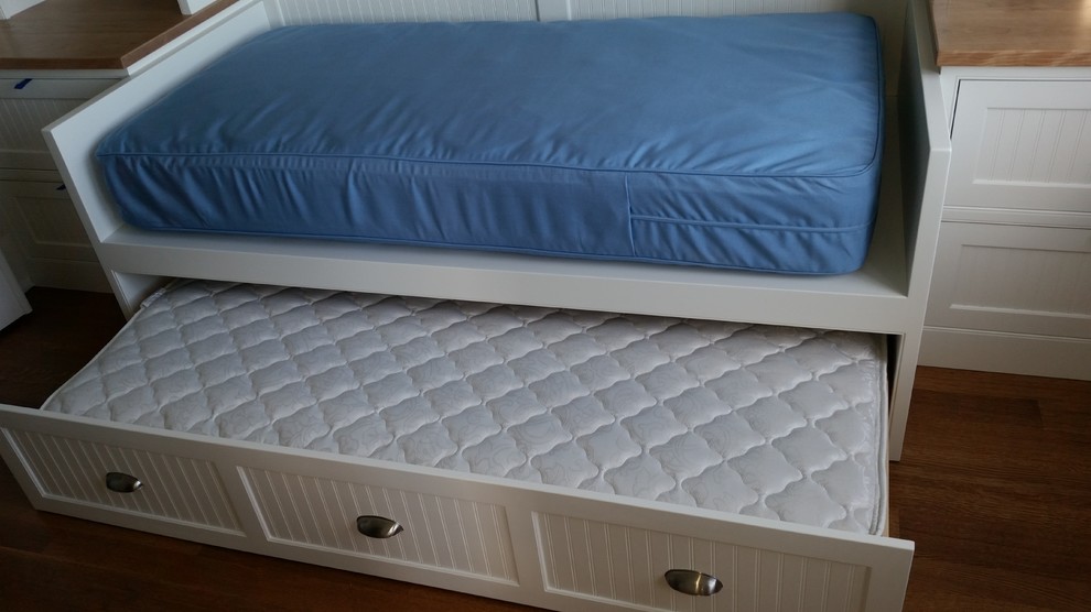 Beaded Inset Trundle Bed - Traditional - Bedroom - DC Metro - by Andrew ...