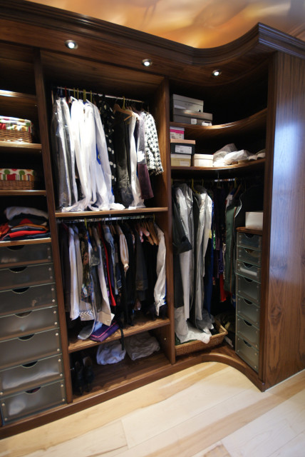 Bespoke walk-in wardrobe & dressing room - Contemporary - Wardrobe ...