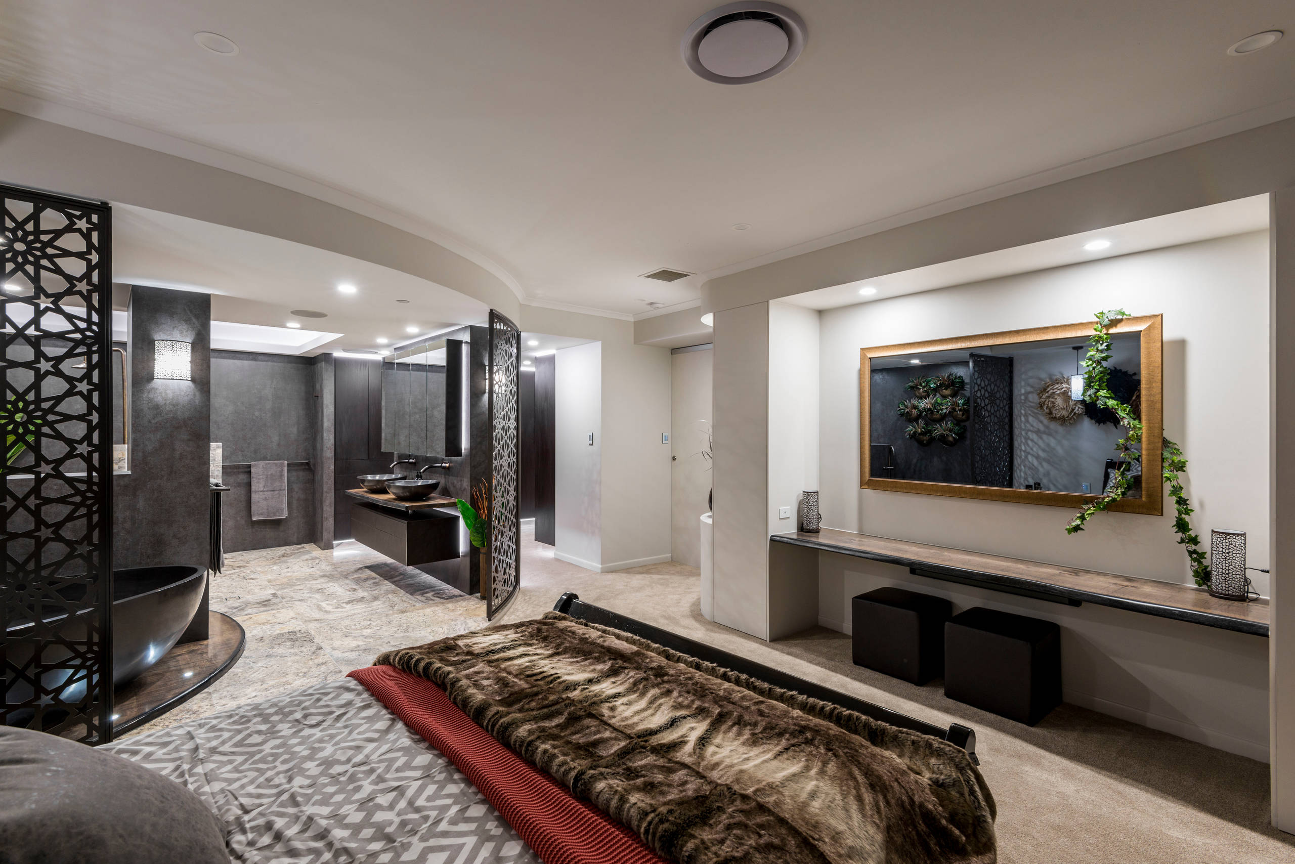 Attached Bathrooms: 20 Amazing Ensuites That You Will Love