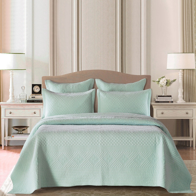 Calla Angel Sage Garden Quilts - Contemporain - Chambre - New York ...