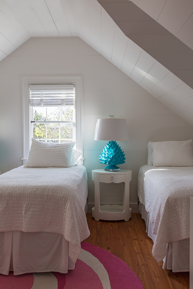 Classic Island Beach Cottage Bedroom - Beach Style - Bedroom ...