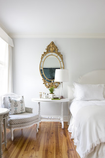 White And Gold Bedroom Photos Ideas Houzz