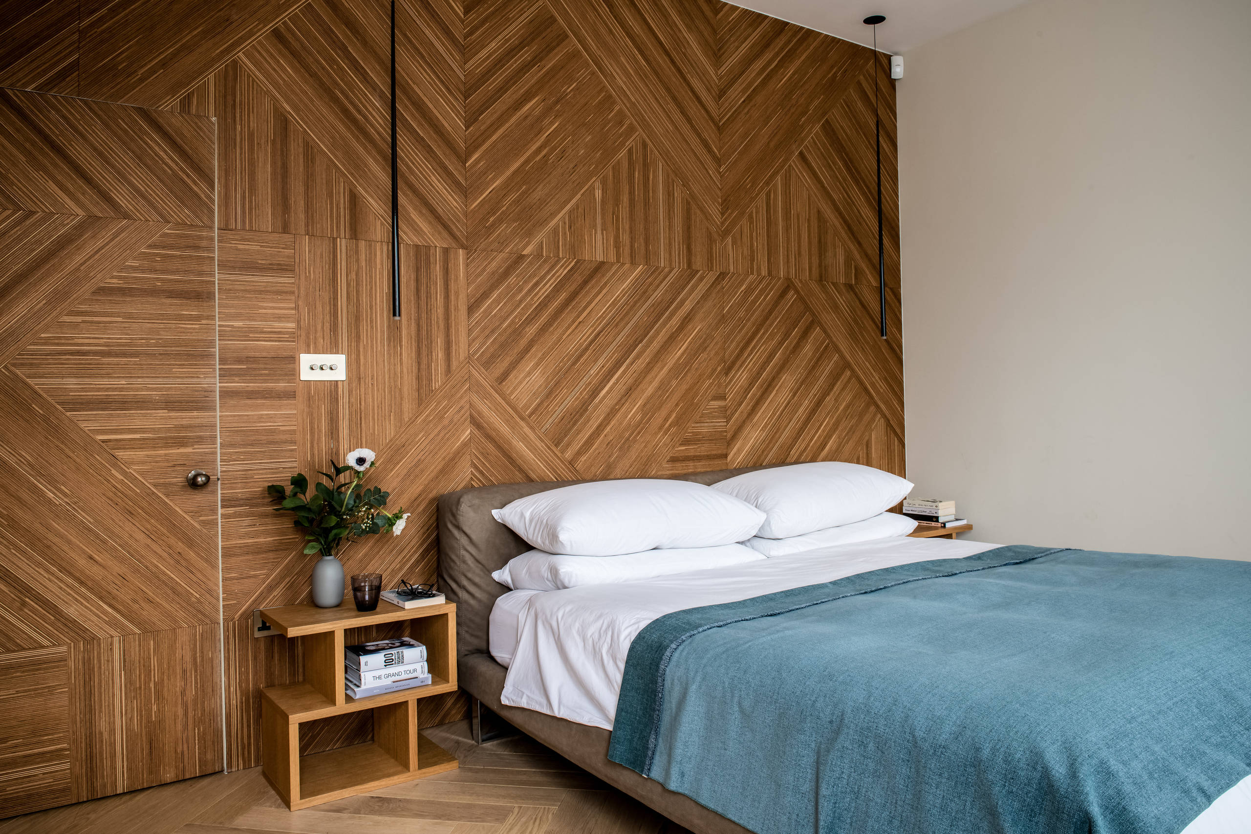 26 Ideas for Using Panelling in Your Bedroom