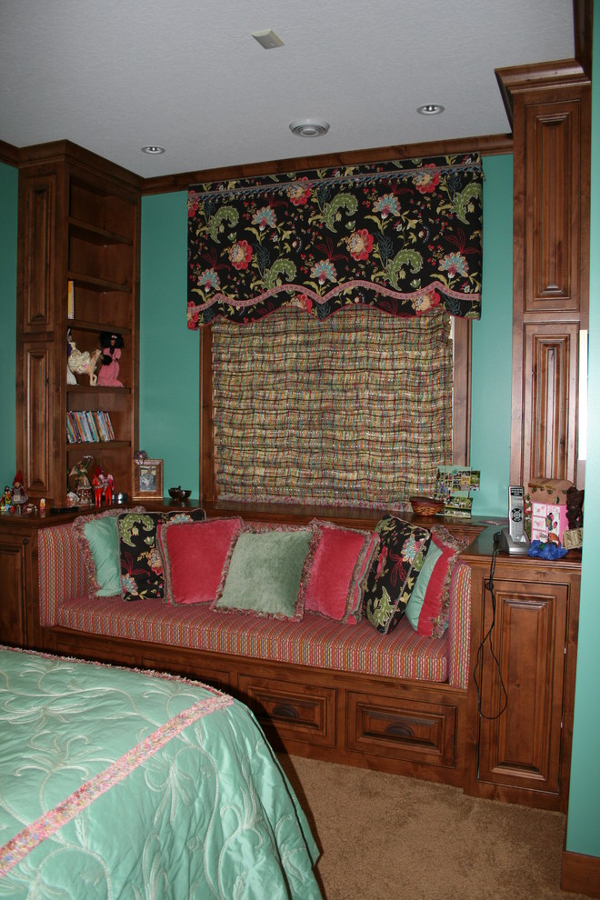 Custom built in bench - Traditional - Bedroom - Minneapolis - by Modern ...