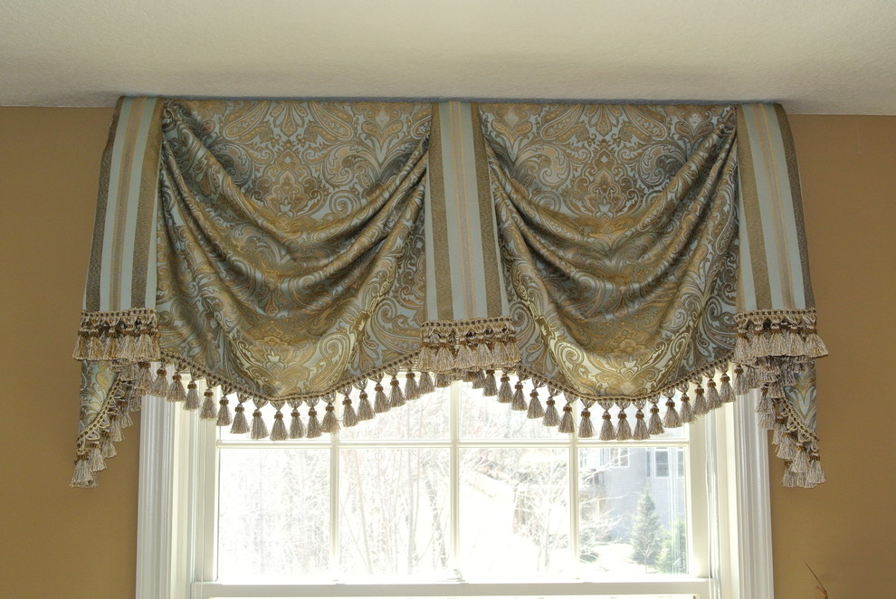 Custom Drapes - Traditional - Bedroom - Minneapolis - by Shelly's ...
