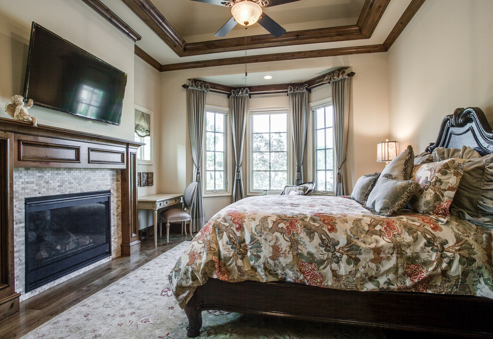 Fabulous DALLAS! - Traditional - Bedroom - Dallas - by Doane Designs ...