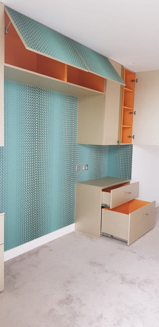 Green Geometry wardrobe solution - Contemporain - Chambre - Londres ...