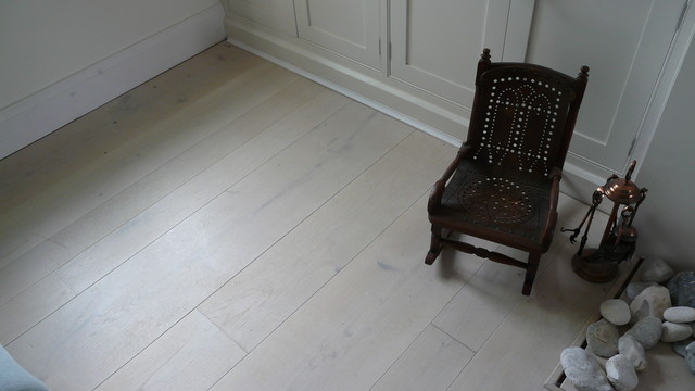 Hamptons style white oak floors for a Sussex beach house - Coastal ...