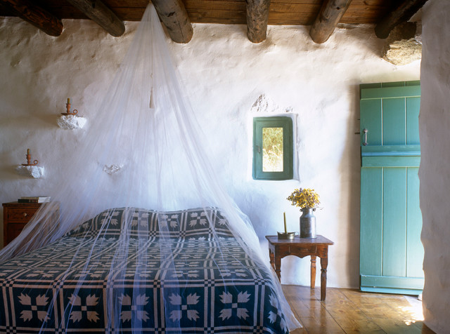 Evoke a Tropical Fantasy the Inexpensive, Easy Way