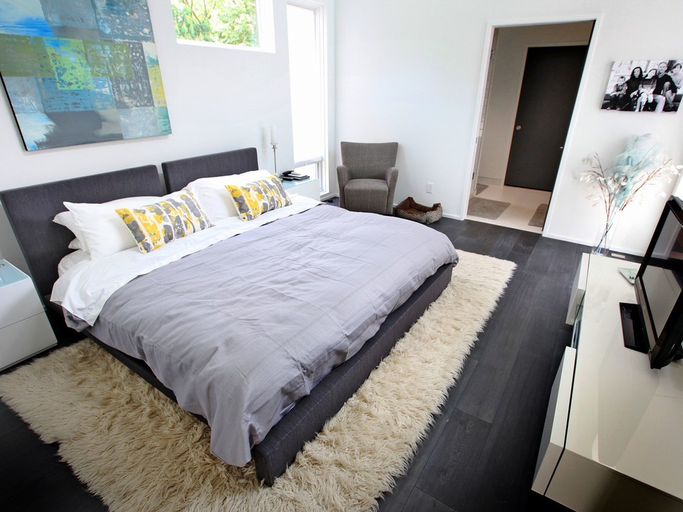 IndyMOD - David - Contemporary - Bedroom - Indianapolis - by Axis ...