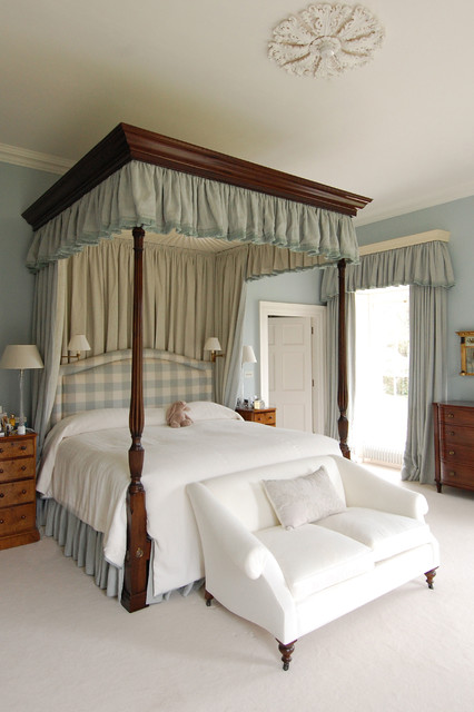 IRISH COUNTRY HOUSE - Traditional - Bedroom - London - by Fiona ...