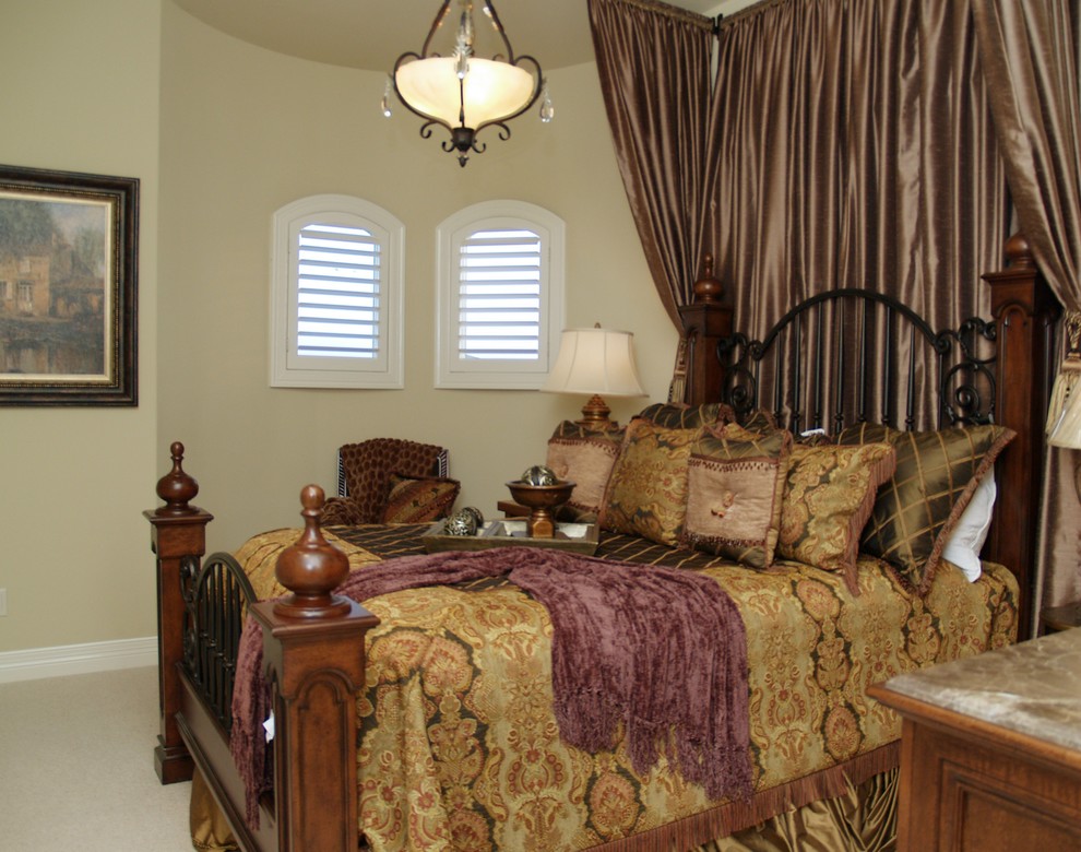 Lake Cliff - Traditional - Bedroom - Austin - by Greg Logsdon | Houzz