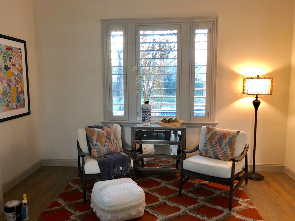 Large Louver Spacing...5 inch - Estilo Craftsman - Dormitorio - Dallas ...