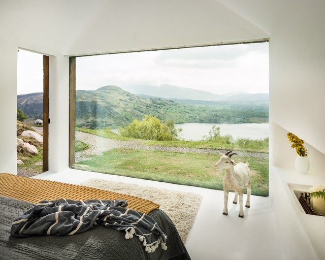 Houzz Tour: Stunning Views and Starry Nights in an Irish Cottage