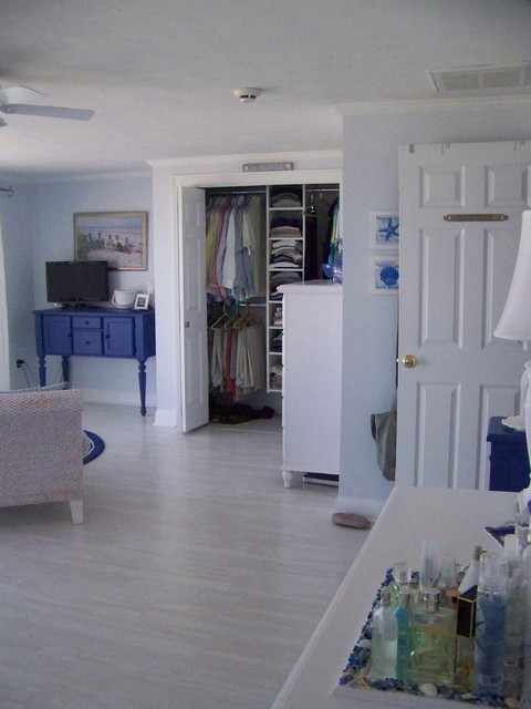 Marthas Vineyard Cape Cod Closet Design - Traditional - Bedroom ...