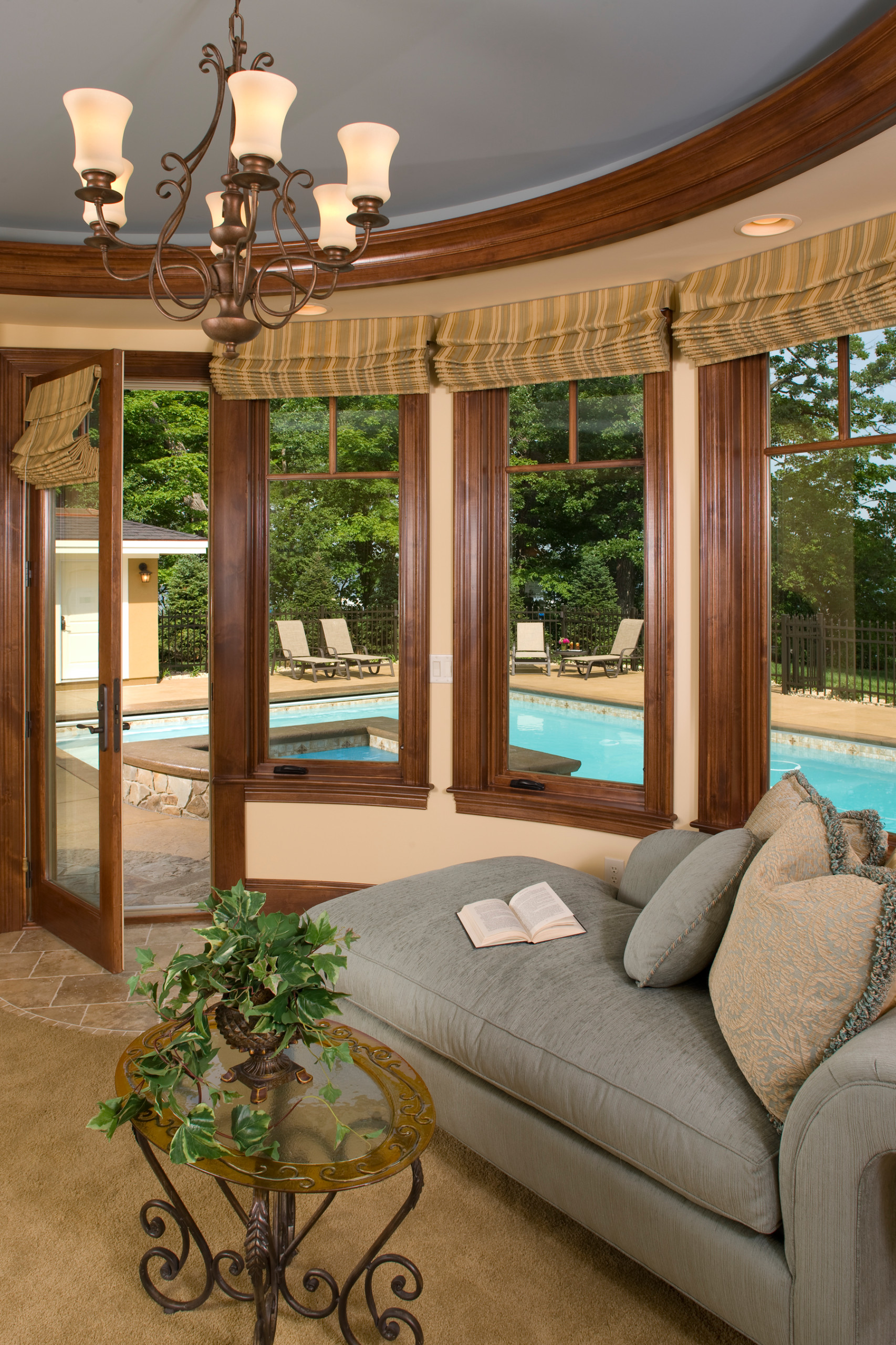 Living Room Overlooking Pool | Baci Living Room