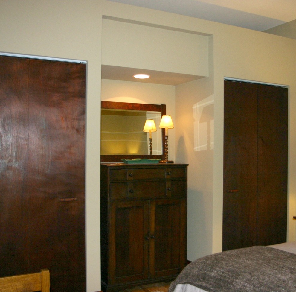 Master closets and dresser alcove - Traditional - Bedroom - Chicago ...