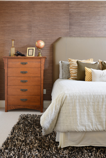 Mature Boy's Bedroom with Browns, Creams, Yellow & Bamboo Textured ...
