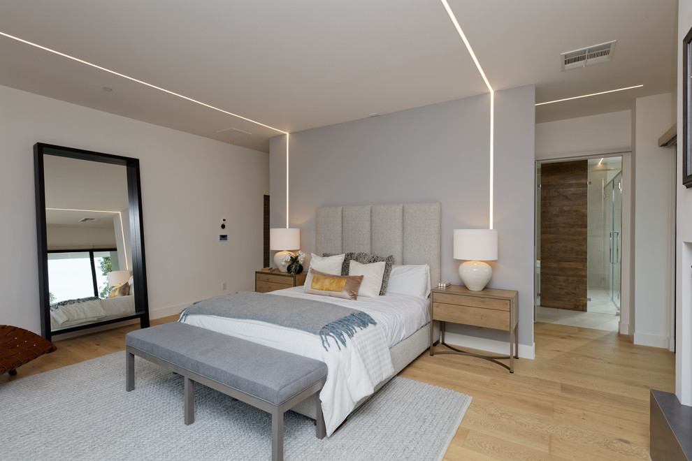 Master Bedroom - Modern - Bedroom - San Francisco - by Bekom Design | Houzz