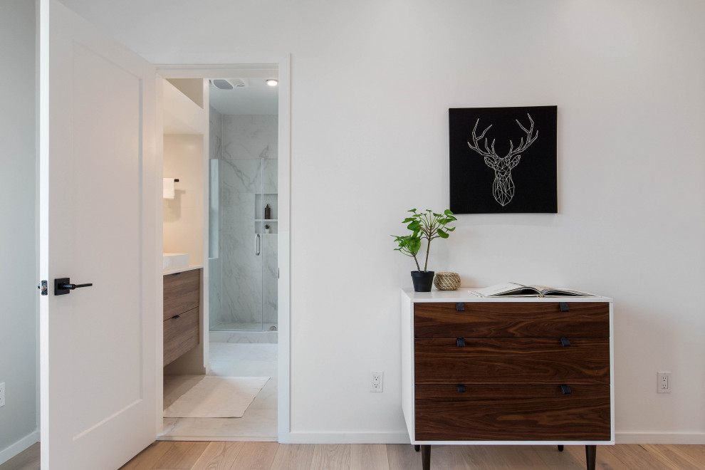 Luxury Urban Sanctuary - Modern - Bedroom - San Francisco - by iSPY Home Design | Houzz