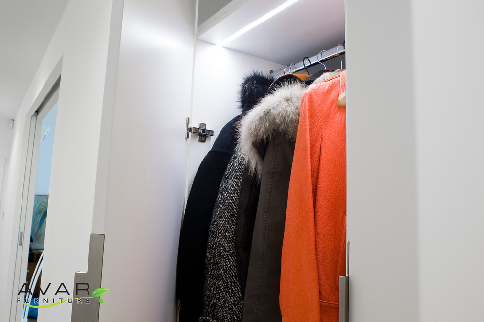 Modern wardrobe - Contemporary - Bedroom - London - by Bespoke Fitted ...