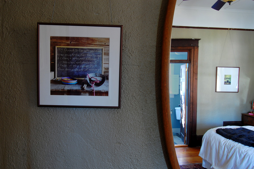 My Houzz: An Eclectic 1920s Farmhouse in Georgia - Farmhouse - Bedroom ...