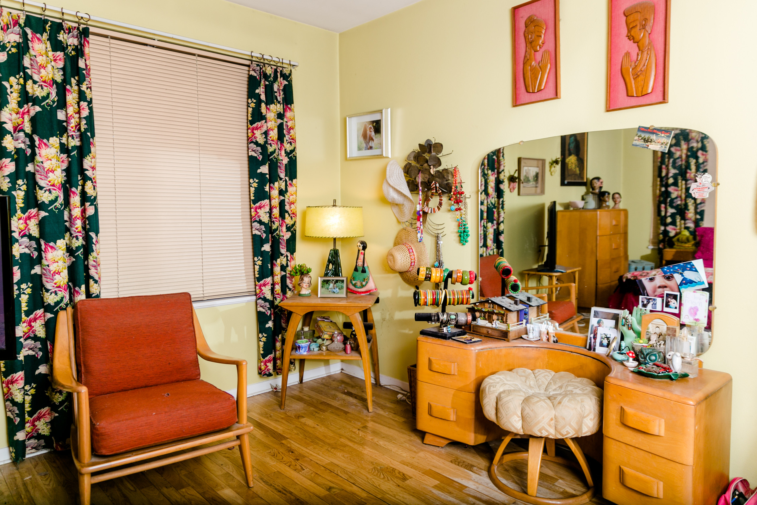 My Houzz: Bold Vintage Color in a 1962 Austin Ranch House