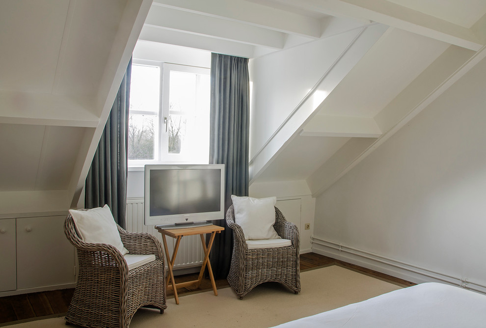 My Houzz: Contemporary Belgian Style Transforms a Dutch Country Cottage