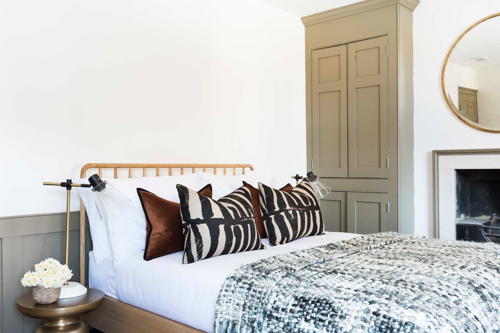 Old meets new - Traditional - Bedroom - London - by Veronica Rodriguez ...