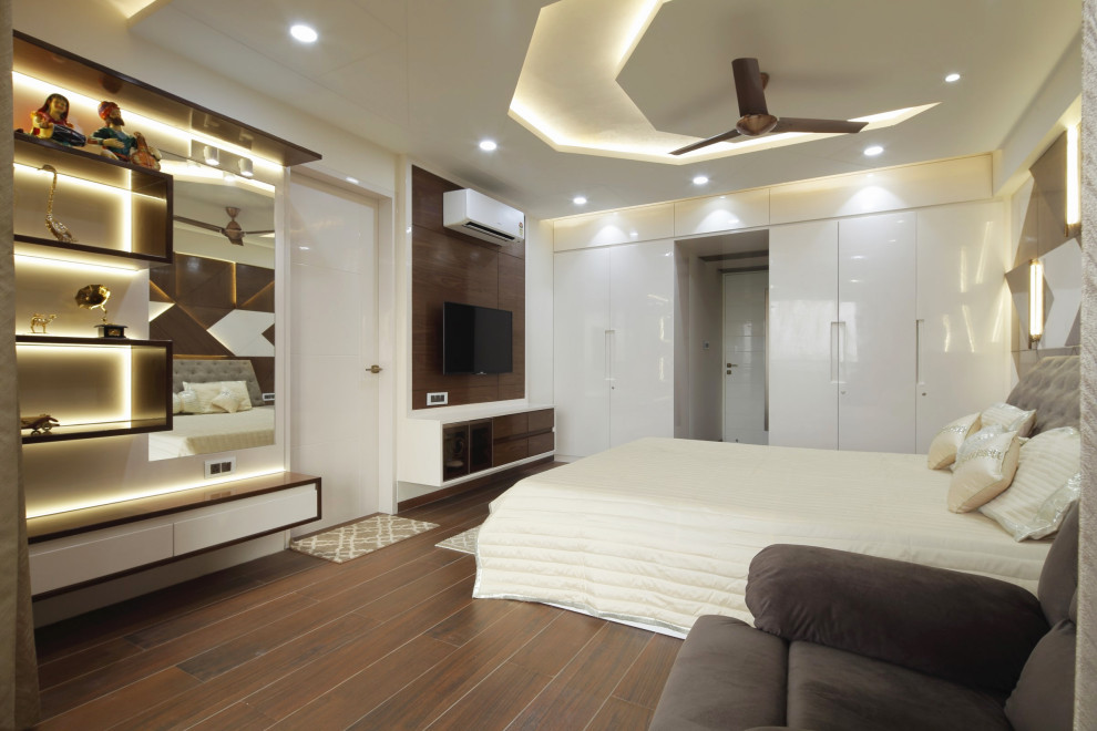 Parent's Bedroom. Show & Dressing unit with TV unit & wardrobes on ...