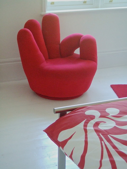 'Retro red' teen room - Modern - Bedroom - London - by Blandine B | Houzz