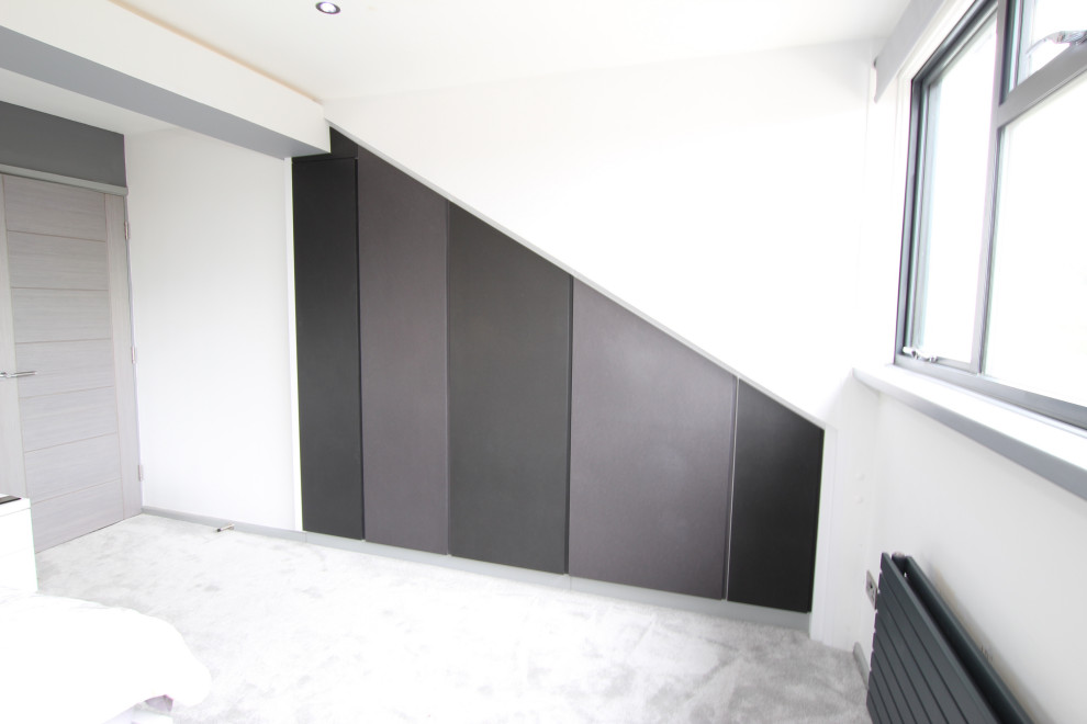 roof eave recessed wardrobes - Contemporary - Bedroom - Oxfordshire ...