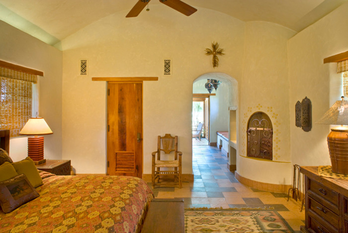 Rustic Hacienda Style Texas Ranch - Sudoeste - Dormitorio - Houston ...