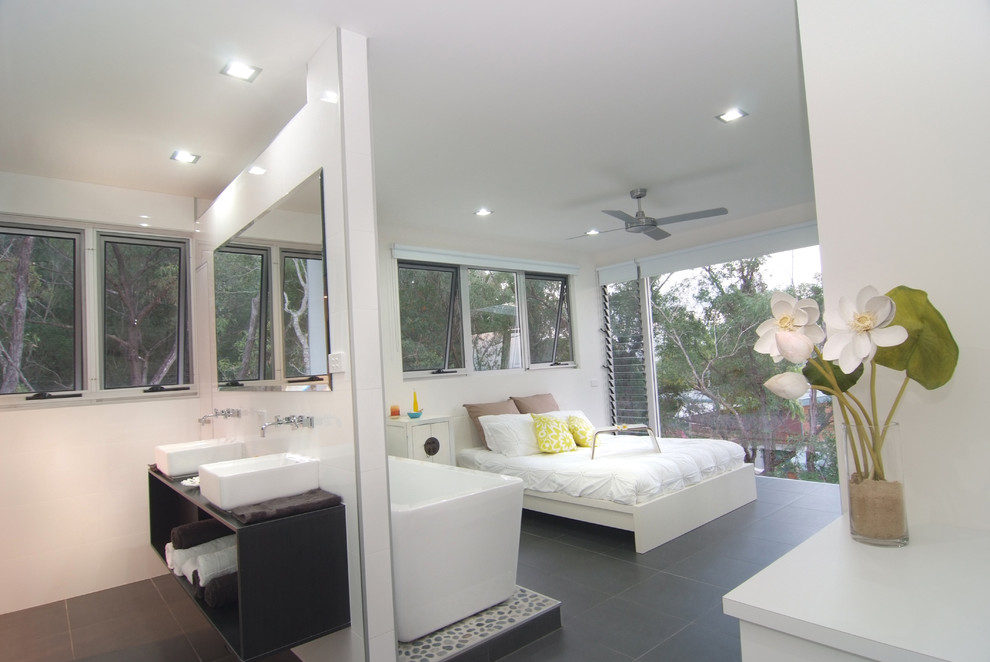 Shute House - Modern - Bedroom - Brisbane - by Skale Building Design ...