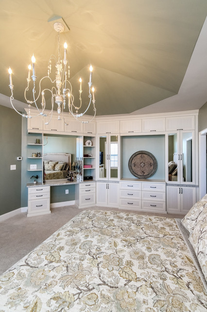 T.A. Master Bedroom Built-Ins (Purcellville, VA) - Klassisch modern ...