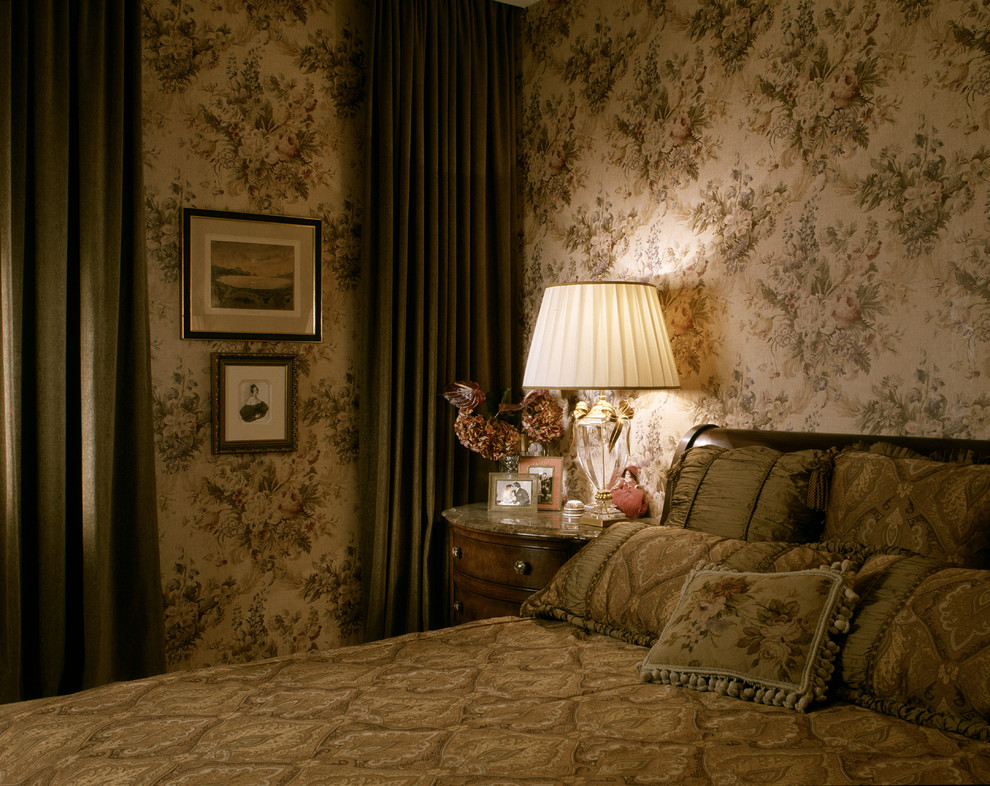The apartment is in the center of Moscow - Victorian - Bedroom - Moscow ...