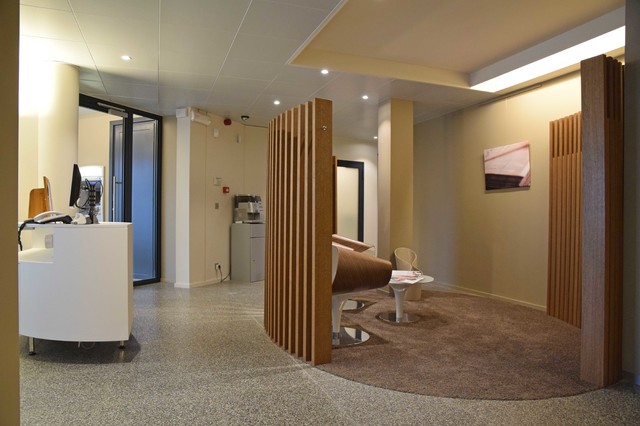 Transformation d'une agence bancaire Nagelmackers - Contemporary - Home ...