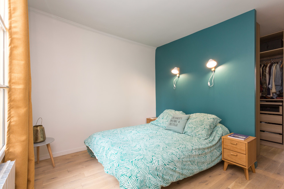 Avant/ Apres Rénovation d'un 30m2 Parisien - Contemporary - Bedroom ...