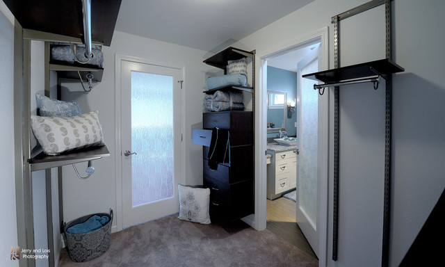 All Grown Up - Bord de Mer - Armoire et Dressing - Seattle - par Design ...